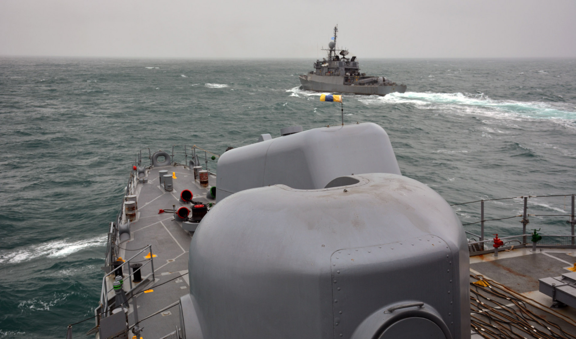 Sello Fueguino | Unidades de la Armada Argentina se adiestraron en el mar